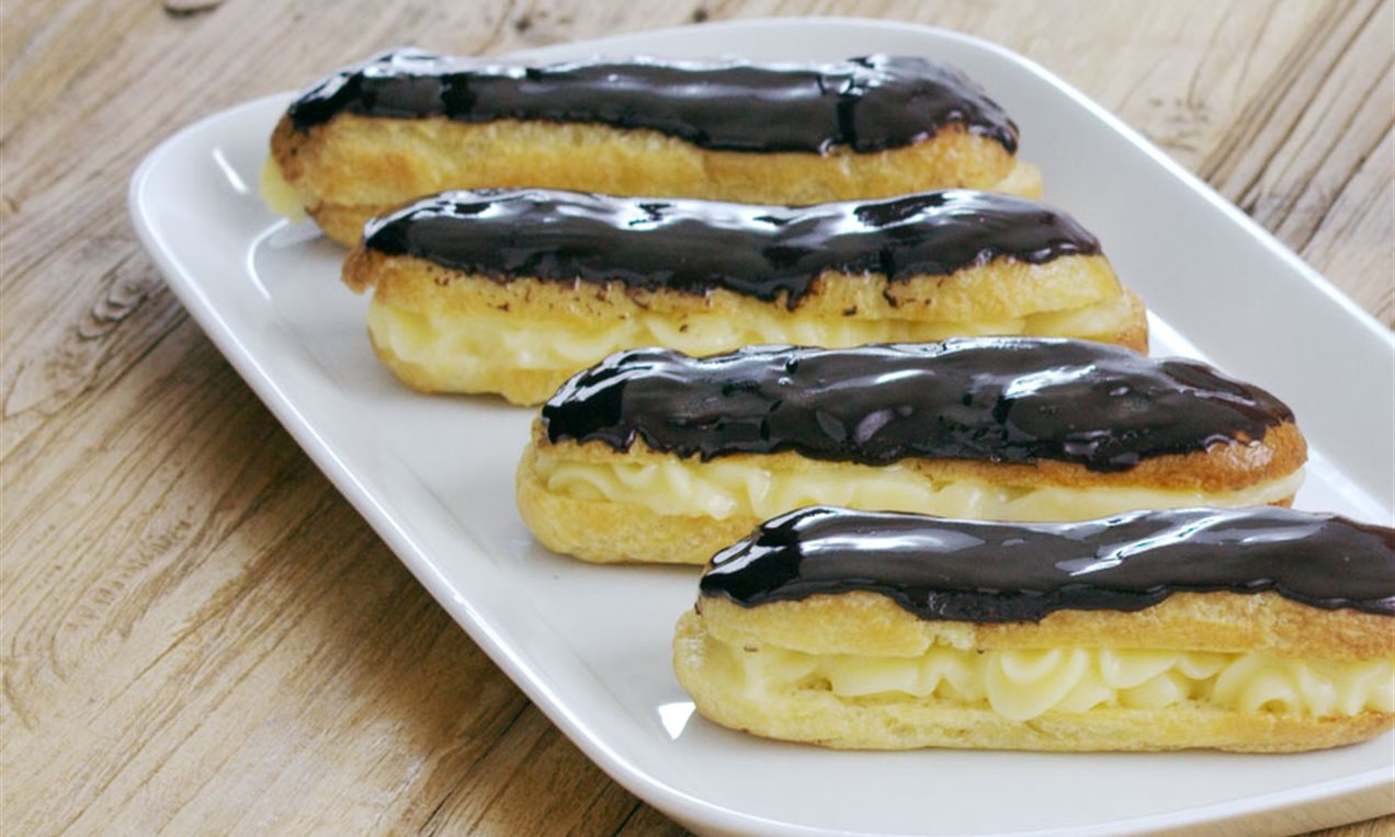 Eclairs met chocolade Recept | Dr. Oetker