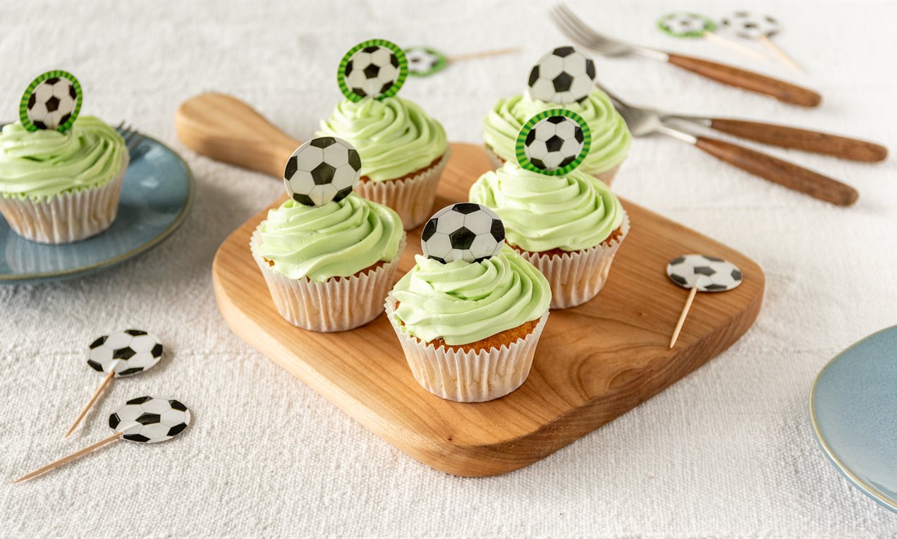 Cupcakes football Recette | Dr. Oetker