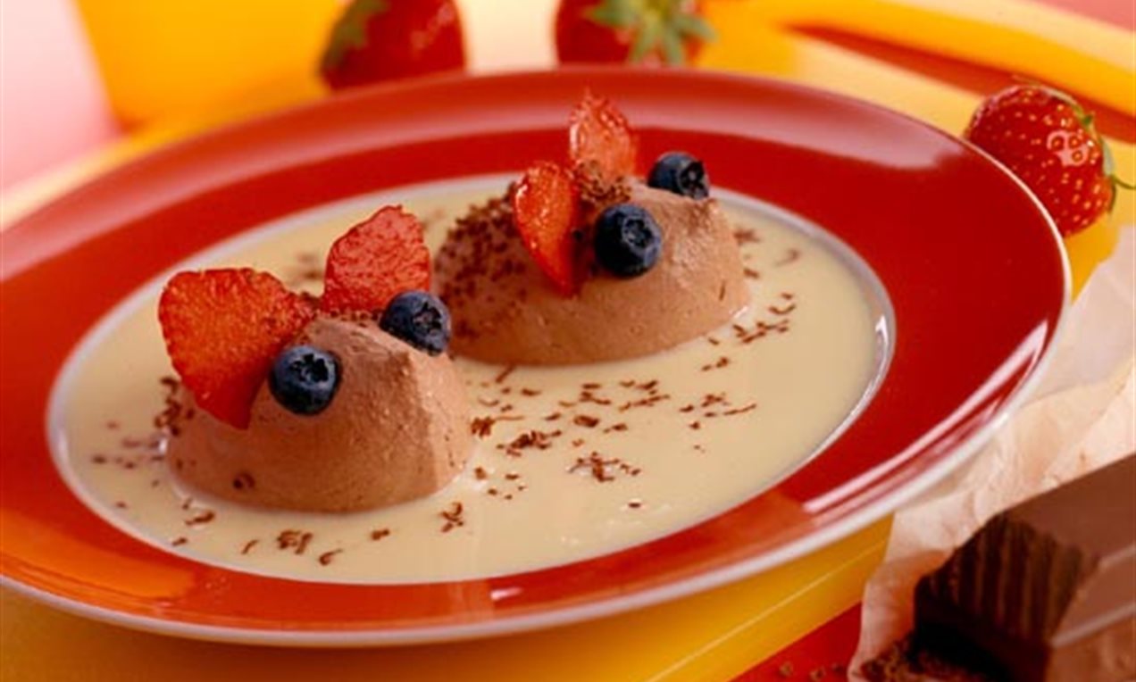 Des souris de mousse au chocolat avec fruits Recette | Dr. Oetker